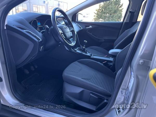 Grey Ford Focus 2015 in Kuressaare, with an engine capacity of 1.00 L and mileage of 88 thousand km for 6790 €, photo 8 on AUTOMOTO.COM.LV