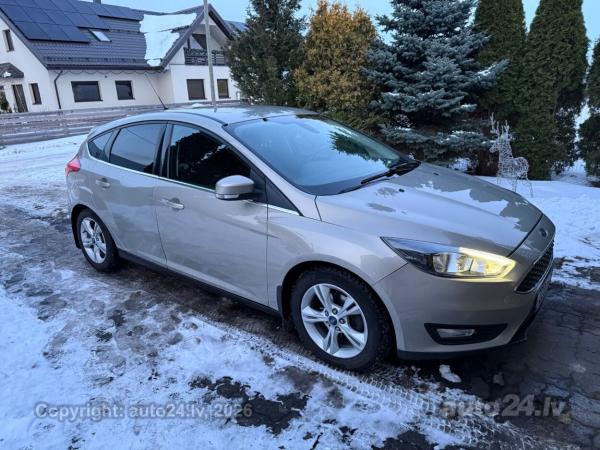 Pelēks Ford Focus 2015 Kuresāre, ar dzinēja tilpumu 1.60 L un nobraukumu 129 tūkst. km par 6400 €, foto 4 vietnē AUTOMOTO.COM.LV