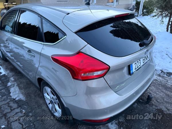 Pelēks Ford Focus 2015 Kuresāre, ar dzinēja tilpumu 1.60 L un nobraukumu 129 tūkst. km par 6400 €, foto 5 vietnē AUTOMOTO.COM.LV