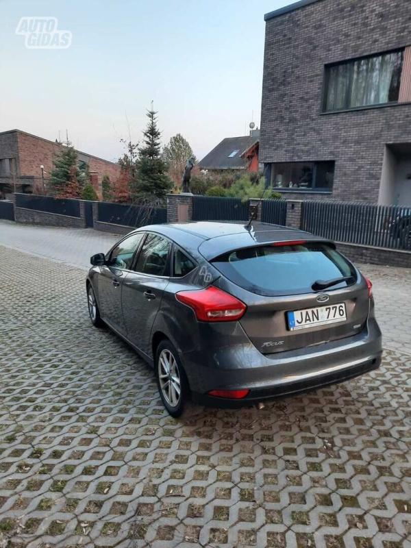 Grey Ford Focus 2015 in Vilnius, with an engine capacity of 1.00 L and mileage of 120 thousand km for 3999 €, photo 4 on AUTOMOTO.COM.LV