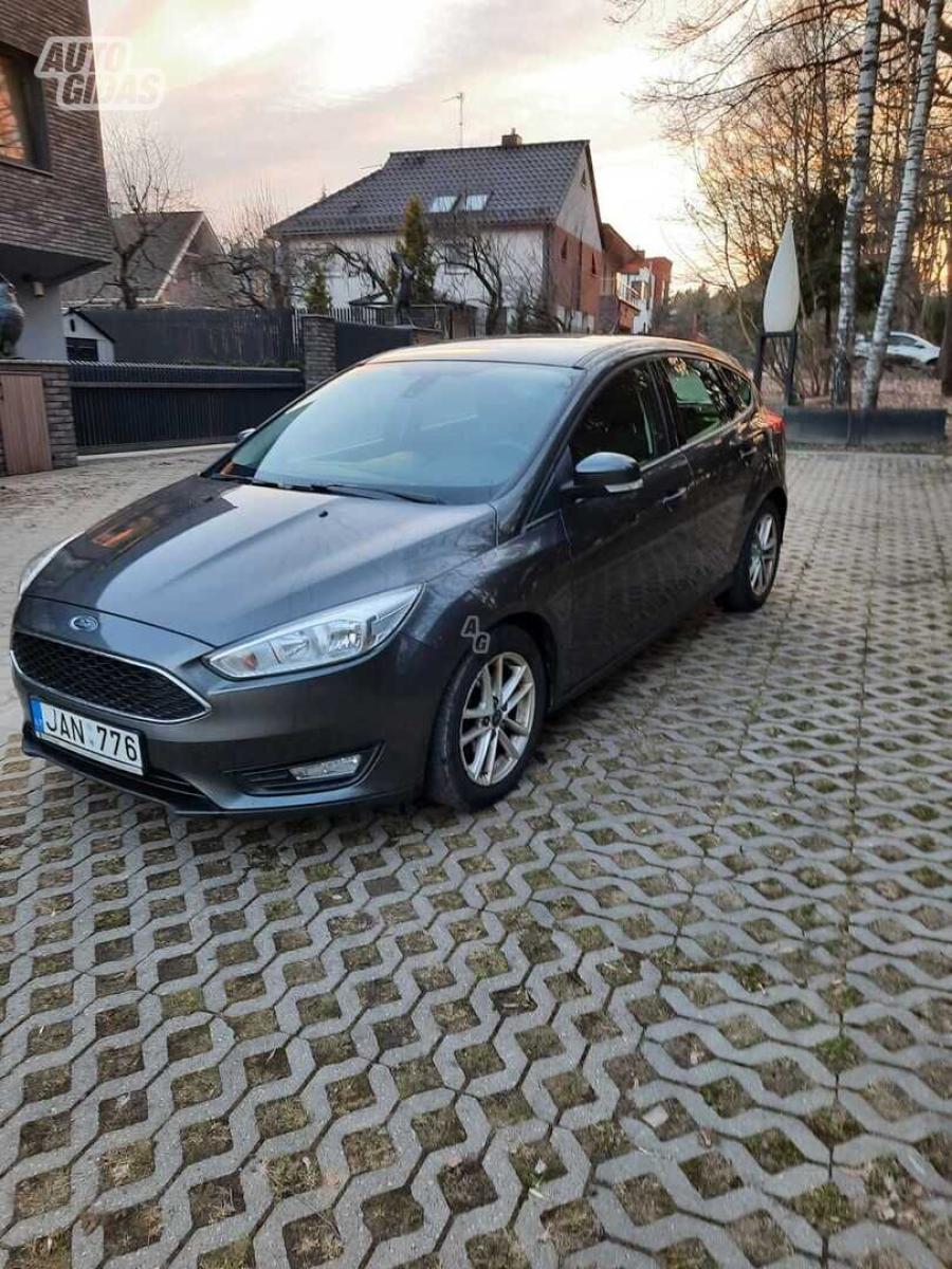 Pelēks Ford Focus 2015 Viļņa, ar dzinēja tilpumu 1.00 L un nobraukumu 120 tūkst. km par 3999 €, foto 6 vietnē AUTOMOTO.COM.LV