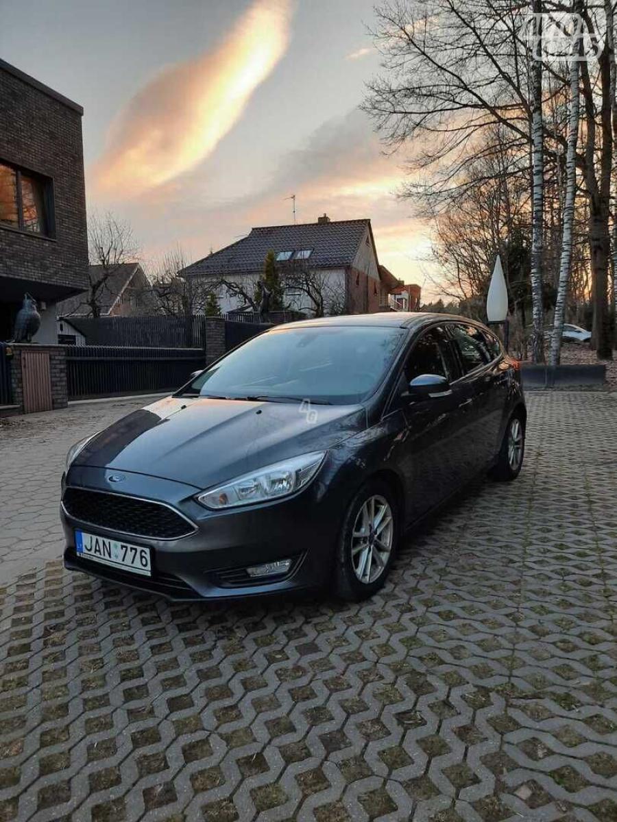 Pelēks Ford Focus 2015 Viļņa, ar dzinēja tilpumu 1.00 L un nobraukumu 120 tūkst. km par 3999 €, foto 14 vietnē AUTOMOTO.COM.LV
