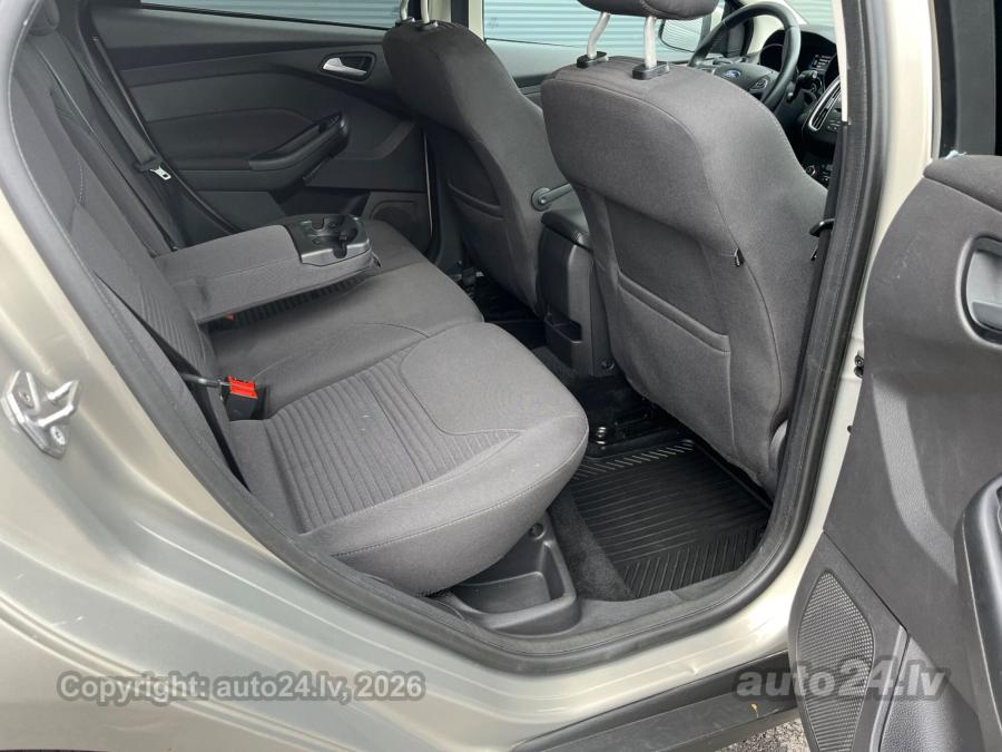 Pelēks Ford Focus 2015 Kuresāre, ar dzinēja tilpumu 1.00 L un nobraukumu 88 tūkst. km par 6690 €, foto 13 vietnē AUTOMOTO.COM.LV
