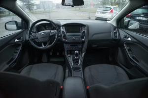 Pelēks Ford Focus 2015 Liepāja, ar dzinēja tilpumu 1.00 L un nobraukumu 135 tūkst. km par 7850 €, foto 8 vietnē AUTOMOTO.COM.LV