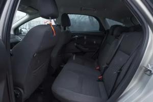 Pelēks Ford Focus 2015 Liepāja, ar dzinēja tilpumu 1.00 L un nobraukumu 135 tūkst. km par 7850 €, foto 10 vietnē AUTOMOTO.COM.LV