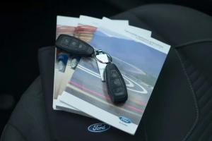 Pelēks Ford Focus 2015 Liepāja, ar dzinēja tilpumu 1.00 L un nobraukumu 135 tūkst. km par 7850 €, foto 21 vietnē AUTOMOTO.COM.LV