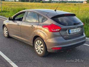 Pelēks Ford Focus 2015 Narva, ar dzinēja tilpumu 1.50 L un nobraukumu 250 tūkst. km par 4500 €, foto 3 vietnē AUTOMOTO.COM.LV