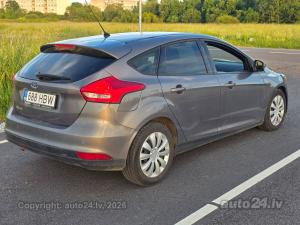 Pelēks Ford Focus 2015 Narva, ar dzinēja tilpumu 1.50 L un nobraukumu 250 tūkst. km par 4500 €, foto 4 vietnē AUTOMOTO.COM.LV