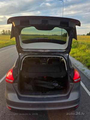 Pelēks Ford Focus 2015 Narva, ar dzinēja tilpumu 1.50 L un nobraukumu 250 tūkst. km par 4500 €, foto 10 vietnē AUTOMOTO.COM.LV