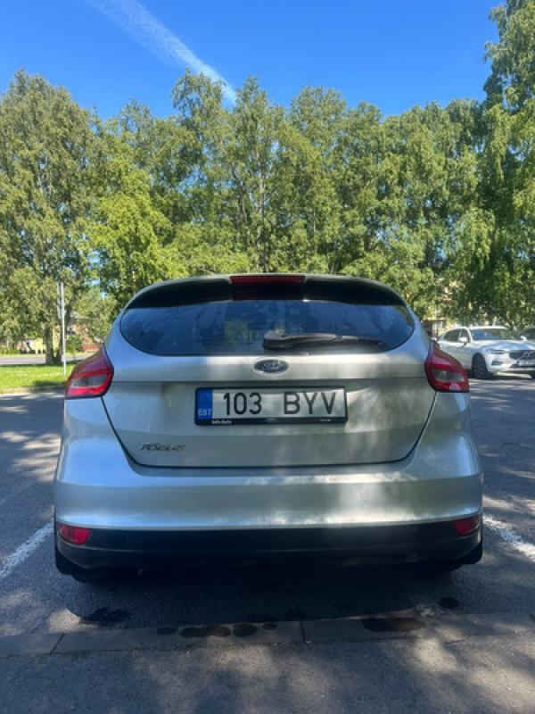 Pelēks Ford Focus 2015 Tallina, ar dzinēja tilpumu 0.00 L un nobraukumu 110 tūkst. km par 5999 €, foto 1 vietnē AUTOMOTO.COM.LV