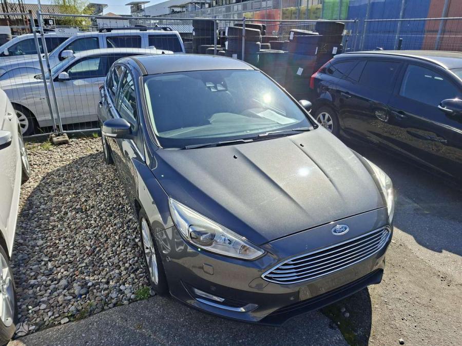 Pelēks Ford Focus 2015 Kauņa, ar dzinēja tilpumu 1.50 L un nobraukumu 117 tūkst. km par 6500 €, foto 3 vietnē AUTOMOTO.COM.LV