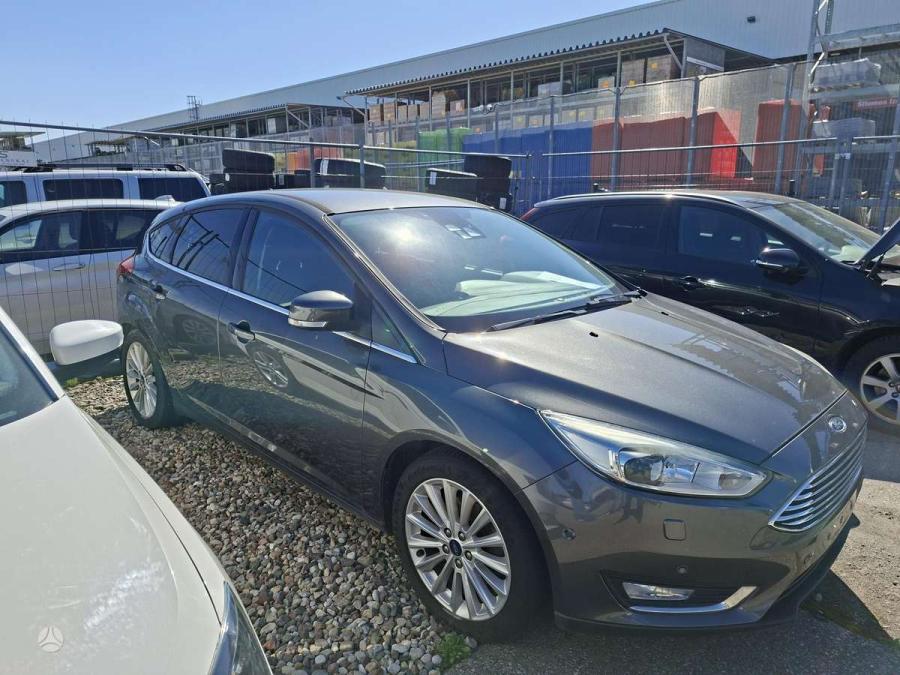 Pelēks Ford Focus 2015 Kauņa, ar dzinēja tilpumu 1.50 L un nobraukumu 117 tūkst. km par 6500 €, foto 4 vietnē AUTOMOTO.COM.LV