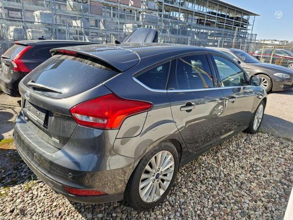 Pelēks Ford Focus 2015 Kauņa, ar dzinēja tilpumu 1.50 L un nobraukumu 117 tūkst. km par 6500 €, foto 5 vietnē AUTOMOTO.COM.LV