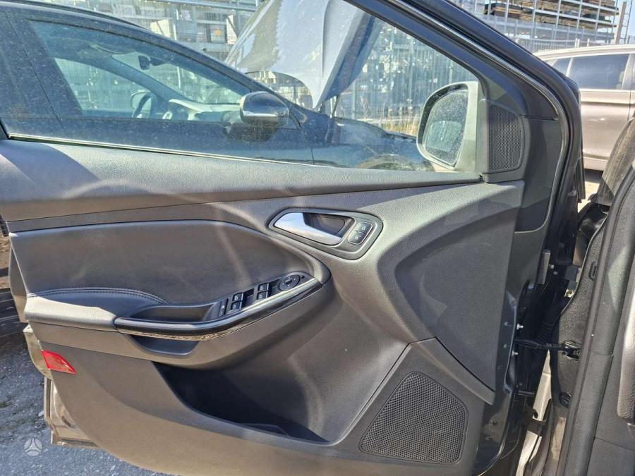 Pelēks Ford Focus 2015 Kauņa, ar dzinēja tilpumu 1.50 L un nobraukumu 117 tūkst. km par 6500 €, foto 14 vietnē AUTOMOTO.COM.LV