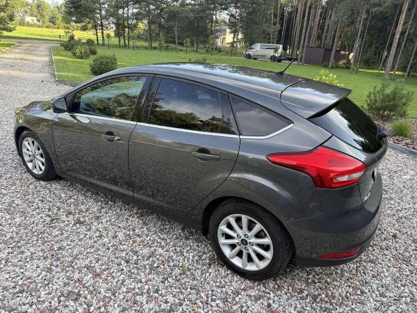 Pelēks Ford Focus 2015 Šilalė, ar dzinēja tilpumu 1.00 L un nobraukumu 179 tūkst. km par 4600 €, foto 4 vietnē AUTOMOTO.COM.LV