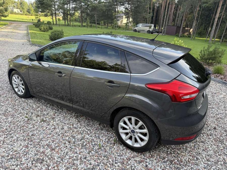 Pelēks Ford Focus 2015 Šilalė, ar dzinēja tilpumu 1.00 L un nobraukumu 179 tūkst. km par 4600 €, foto 5 vietnē AUTOMOTO.COM.LV