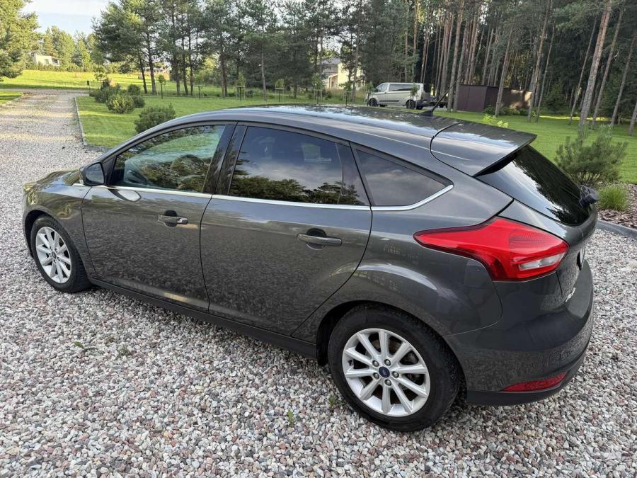 Pelēks Ford Focus 2015 Šilalė, ar dzinēja tilpumu 1.00 L un nobraukumu 179 tūkst. km par 4600 €, foto 6 vietnē AUTOMOTO.COM.LV
