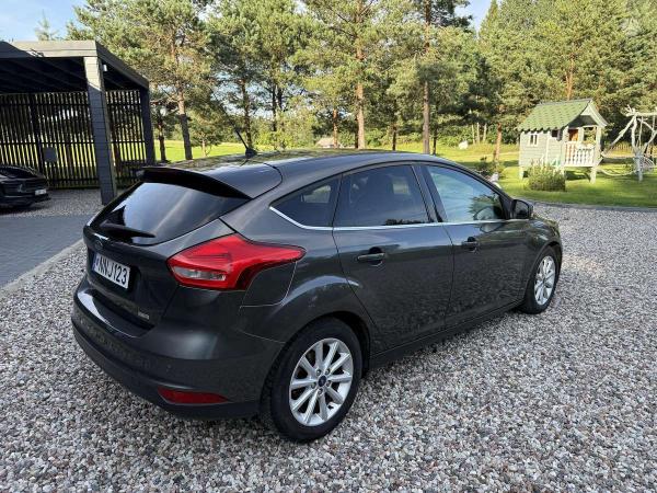 Pelēks Ford Focus 2015 Šilalė, ar dzinēja tilpumu 1.00 L un nobraukumu 179 tūkst. km par 4600 €, foto 7 vietnē AUTOMOTO.COM.LV