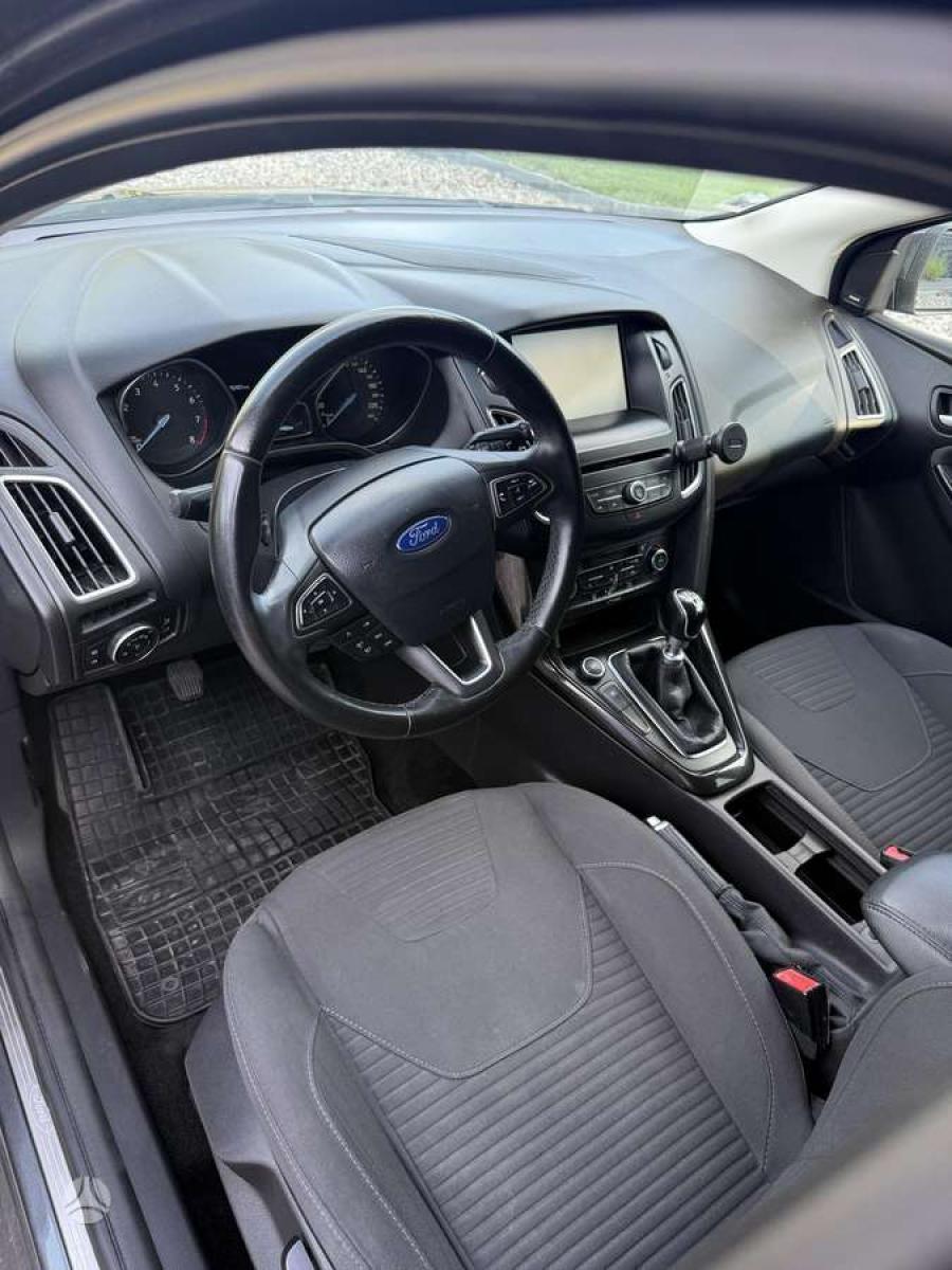 Pelēks Ford Focus 2015 Šilalė, ar dzinēja tilpumu 1.00 L un nobraukumu 179 tūkst. km par 4600 €, foto 17 vietnē AUTOMOTO.COM.LV