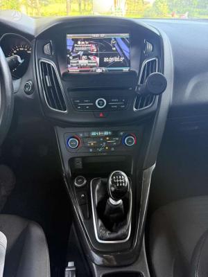 Pelēks Ford Focus 2015 Šilalė, ar dzinēja tilpumu 1.00 L un nobraukumu 179 tūkst. km par 4600 €, foto 19 vietnē AUTOMOTO.COM.LV