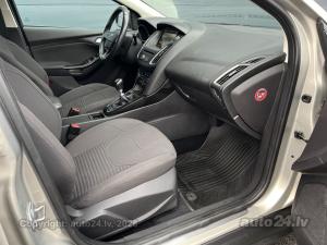 Grey Ford Focus 2015 in Kuressaare, with an engine capacity of 1.00 L and mileage of 92 thousand km for 5950 €, photo 12 on AUTOMOTO.COM.LV