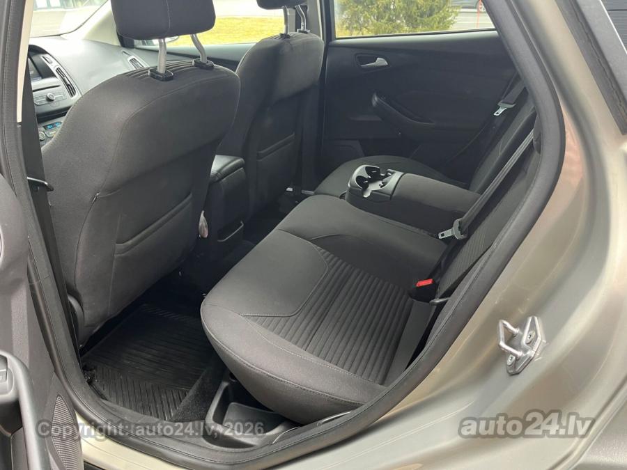 Grey Ford Focus 2015 in Kuressaare, with an engine capacity of 1.00 L and mileage of 92 thousand km for 5950 €, photo 13 on AUTOMOTO.COM.LV