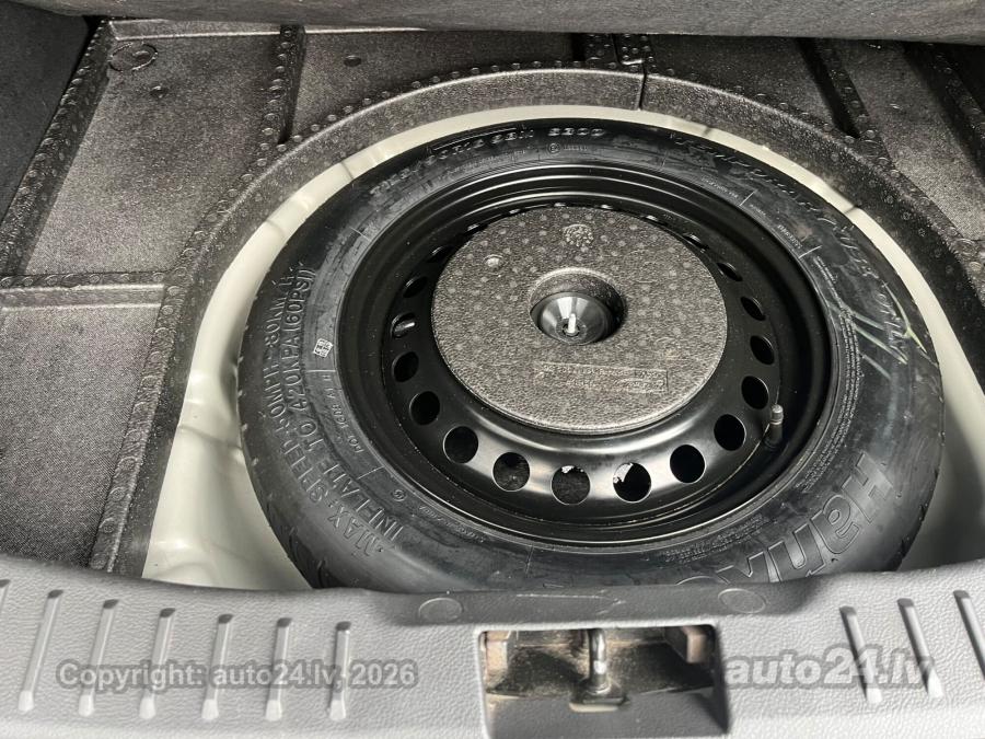 Grey Ford Focus 2015 in Kuressaare, with an engine capacity of 1.00 L and mileage of 92 thousand km for 5950 €, photo 15 on AUTOMOTO.COM.LV