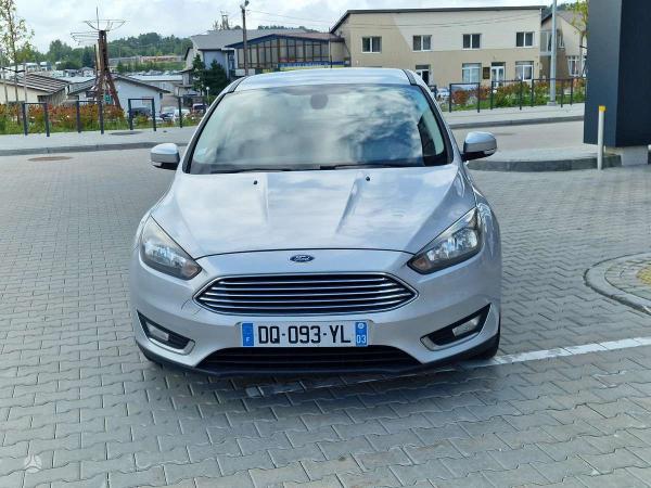 Grey Ford Focus 2015 in Vilnius, with an engine capacity of 1.50 L and mileage of 247 thousand km for 5899 €, photo 3 on AUTOMOTO.COM.LV
