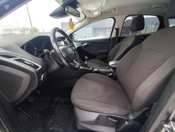 Grey Ford Focus 2016 in Siauliai, with an engine capacity of 1.50 L and mileage of 214 thousand km for 6500 €, photo 8 on AUTOMOTO.COM.LV