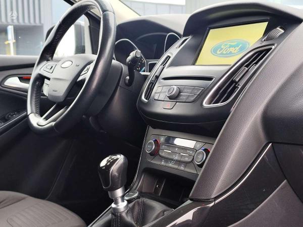 Grey Ford Focus 2016 in Siauliai, with an engine capacity of 1.50 L and mileage of 214 thousand km for 6500 €, photo 10 on AUTOMOTO.COM.LV