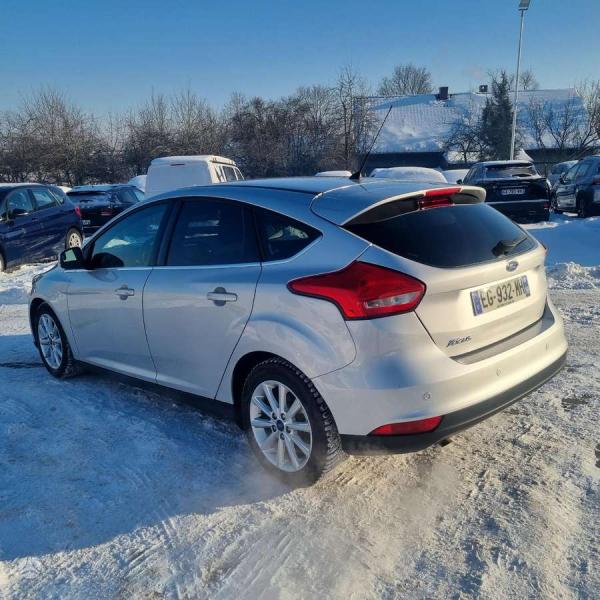 Pelēks Ford Focus 2016 Tauragė, ar dzinēja tilpumu 1.50 L un nobraukumu 224 tūkst. km par 6200 €, foto 4 vietnē AUTOMOTO.COM.LV