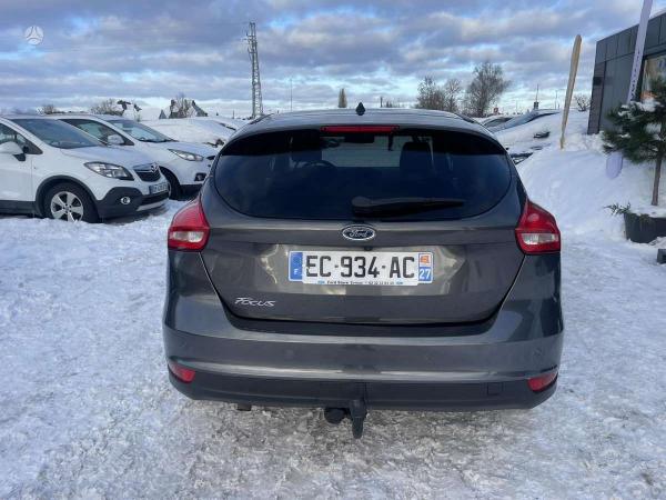 Grey Ford Focus 2016 in Taurage, with an engine capacity of 1.50 L and mileage of 225 thousand km for 5200 €, photo 5 on AUTOMOTO.COM.LV