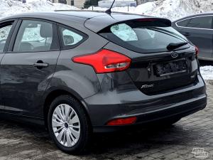 Pelēks Ford Focus 2016 Kretinga, ar dzinēja tilpumu 1.00 L un nobraukumu 89 tūkst. km par 6250 €, foto 12 vietnē AUTOMOTO.COM.LV