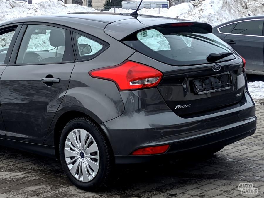 Pelēks Ford Focus 2016 Kretinga, ar dzinēja tilpumu 1.00 L un nobraukumu 89 tūkst. km par 6250 €, foto 12 vietnē AUTOMOTO.COM.LV