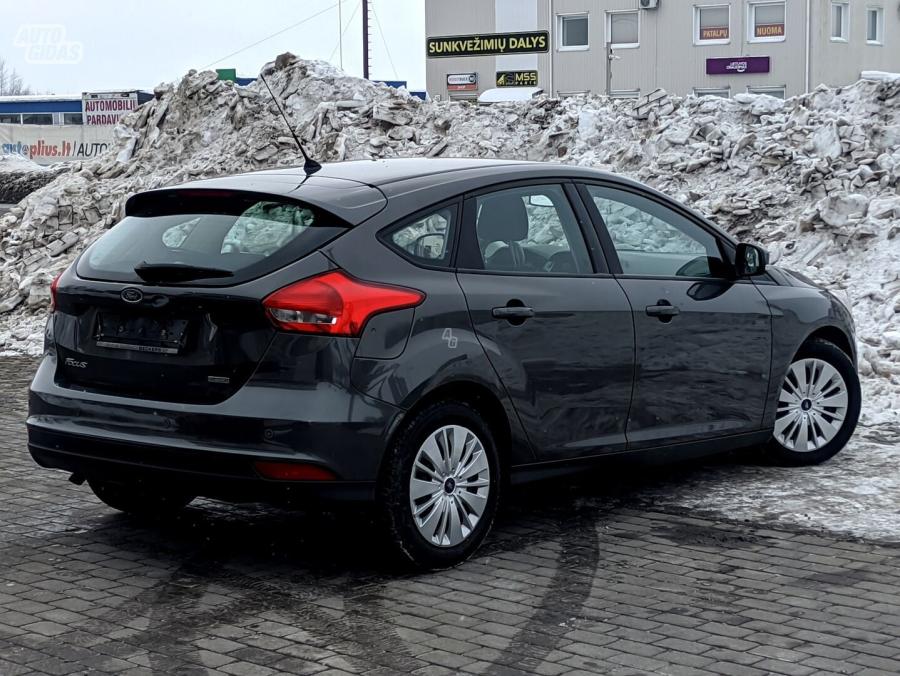 Pelēks Ford Focus 2016 Kretinga, ar dzinēja tilpumu 1.00 L un nobraukumu 89 tūkst. km par 6250 €, foto 13 vietnē AUTOMOTO.COM.LV