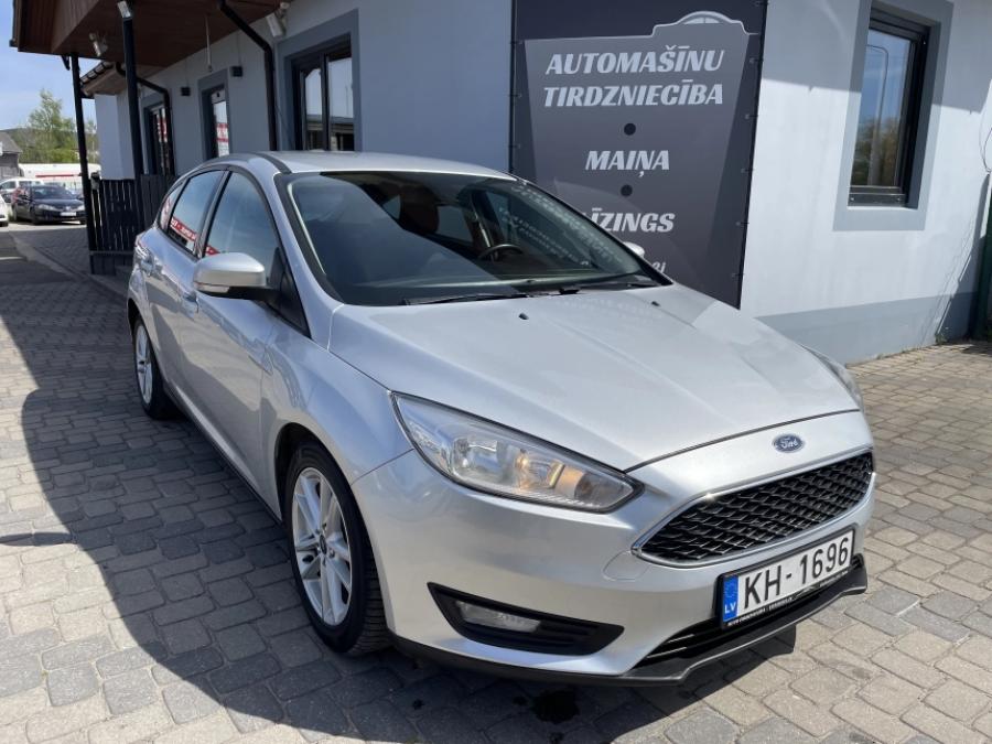 Grey Ford Focus 2016 in Riga, with an engine capacity of 1.00 L and mileage of 202 thousand km for 5800 €, photo 1 on AUTOMOTO.COM.LV