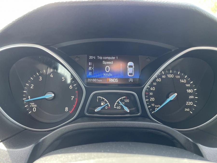 Grey Ford Focus 2016 in Riga, with an engine capacity of 1.00 L and mileage of 202 thousand km for 5800 €, photo 15 on AUTOMOTO.COM.LV