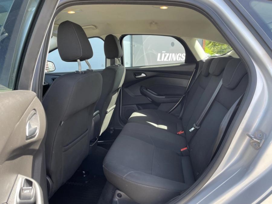 Grey Ford Focus 2016 in Riga, with an engine capacity of 1.00 L and mileage of 202 thousand km for 5800 €, photo 23 on AUTOMOTO.COM.LV