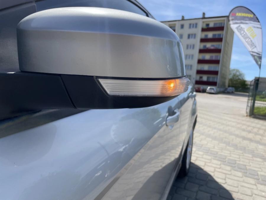 Grey Ford Focus 2016 in Riga, with an engine capacity of 1.00 L and mileage of 202 thousand km for 5800 €, photo 26 on AUTOMOTO.COM.LV