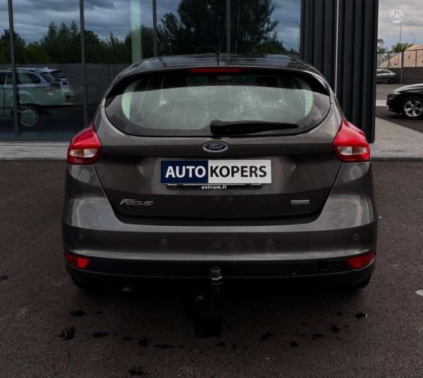 Grey Ford Focus 2016 in Kaunas, with an engine capacity of 1.00 L and mileage of 134 thousand km for 5900 €, photo 5 on AUTOMOTO.COM.LV