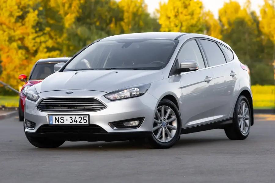 Pelēks Ford Focus 2016 Jelgava, ar dzinēja tilpumu 1.50 L un nobraukumu 194 tūkst. km par 4200 €, foto 1 vietnē AUTOMOTO.COM.LV