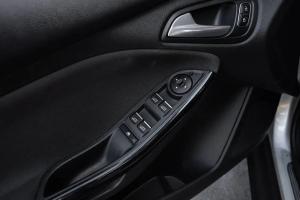 Pelēks Ford Focus 2016 Jelgava, ar dzinēja tilpumu 1.50 L un nobraukumu 194 tūkst. km par 4200 €, foto 9 vietnē AUTOMOTO.COM.LV