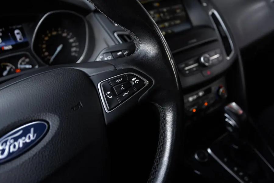 Pelēks Ford Focus 2016 Jelgava, ar dzinēja tilpumu 1.50 L un nobraukumu 194 tūkst. km par 4200 €, foto 20 vietnē AUTOMOTO.COM.LV