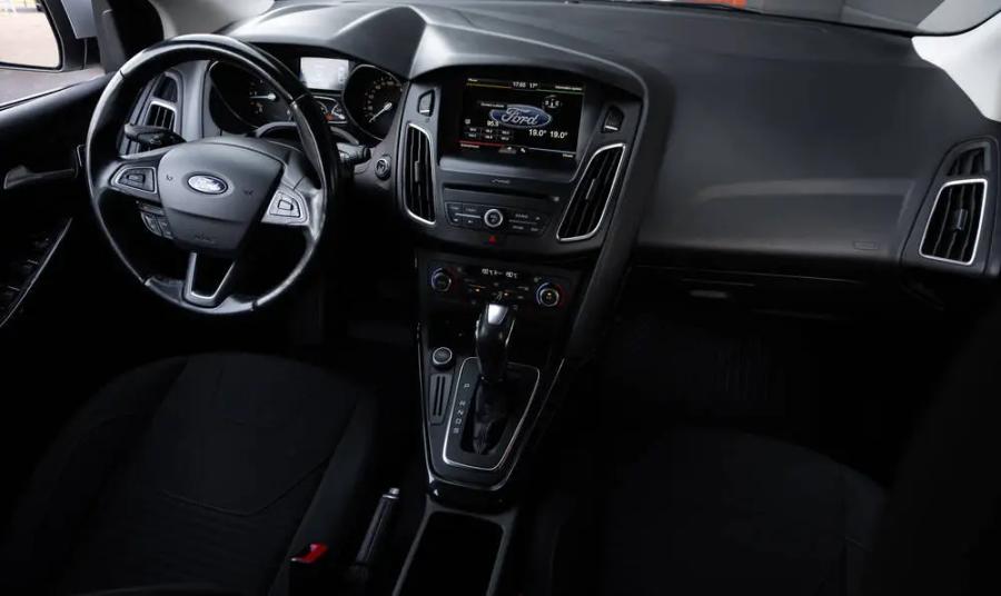 Pelēks Ford Focus 2016 Jelgava, ar dzinēja tilpumu 1.50 L un nobraukumu 194 tūkst. km par 4200 €, foto 23 vietnē AUTOMOTO.COM.LV