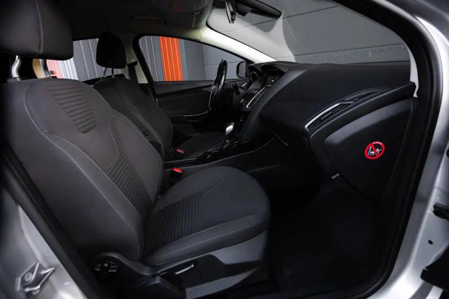 Pelēks Ford Focus 2016 Jelgava, ar dzinēja tilpumu 1.50 L un nobraukumu 194 tūkst. km par 4200 €, foto 26 vietnē AUTOMOTO.COM.LV