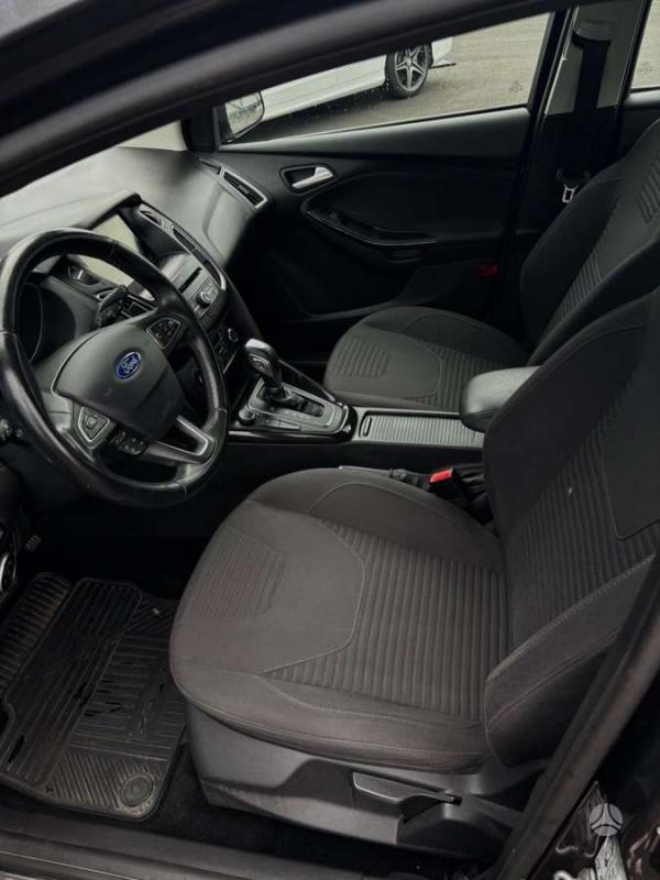 Pelēks Ford Focus 2016 Kauņa, ar dzinēja tilpumu 1.00 L un nobraukumu 134 tūkst. km par 5900 €, foto 8 vietnē AUTOMOTO.COM.LV