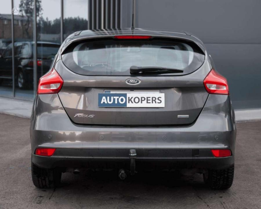 Grey Ford Focus 2016 in Kaunas, with an engine capacity of 1.00 L and mileage of 134 thousand km for 5900 €, photo 3 on AUTOMOTO.COM.LV