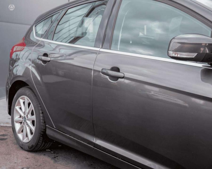 Grey Ford Focus 2016 in Kaunas, with an engine capacity of 1.00 L and mileage of 134 thousand km for 5900 €, photo 7 on AUTOMOTO.COM.LV