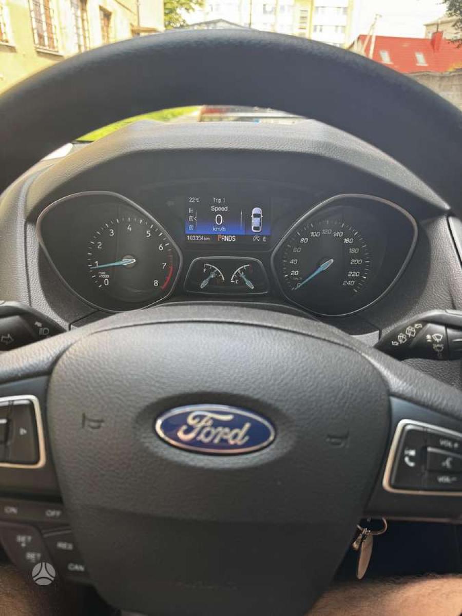 Grey Ford Focus 2016 in Vilnius, with an engine capacity of 1.00 L and mileage of 103 thousand km for 5600 €, photo 7 on AUTOMOTO.COM.LV