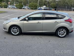Pelēks Ford Focus 2016 Rīga, ar dzinēja tilpumu 1.50 L un nobraukumu 183 tūkst. km par 5800 €, foto 3 vietnē AUTOMOTO.COM.LV